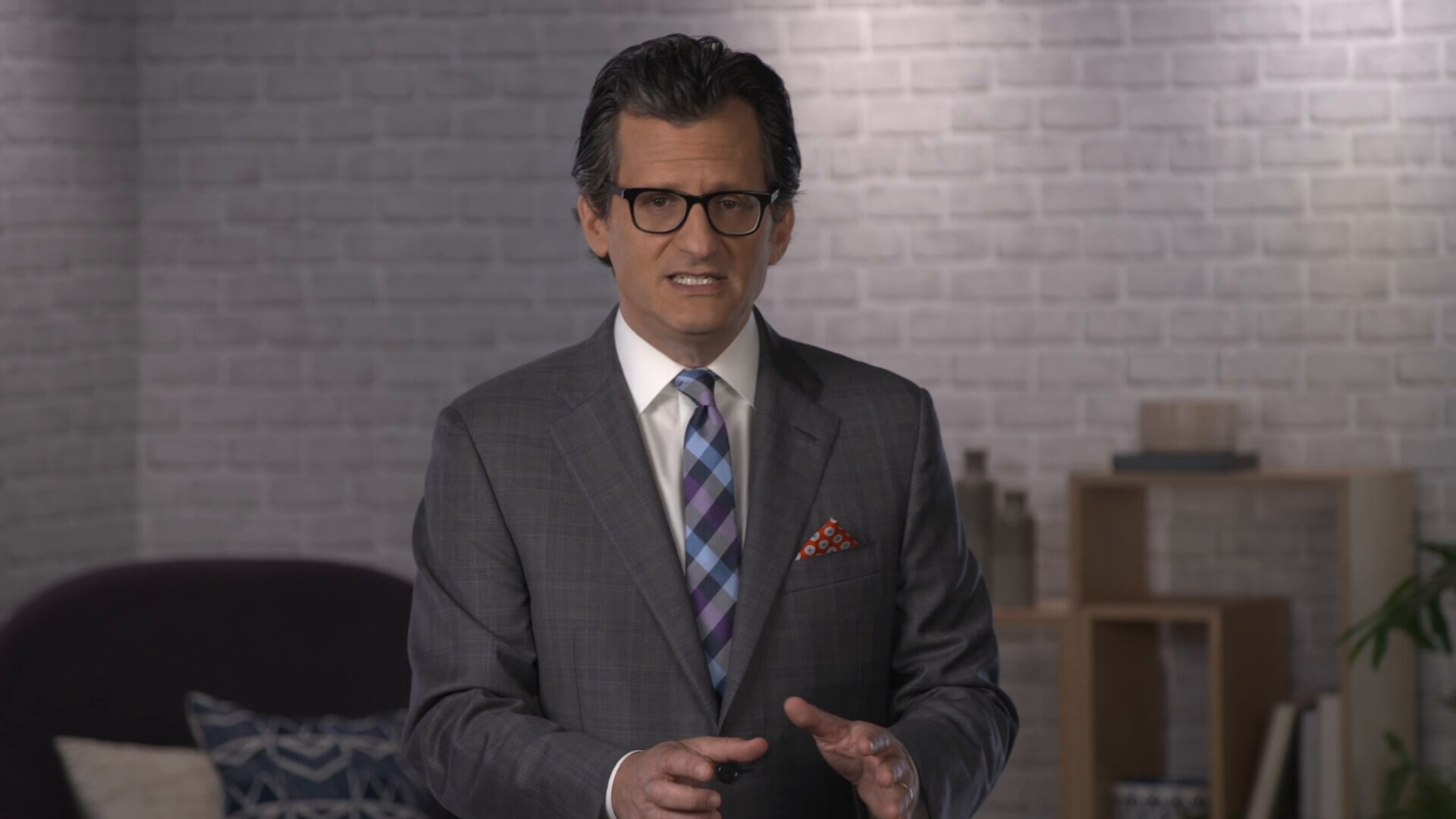 Ben Mankiewicz Intro — Blondie Goes To College (1942) - Turner Classic ...